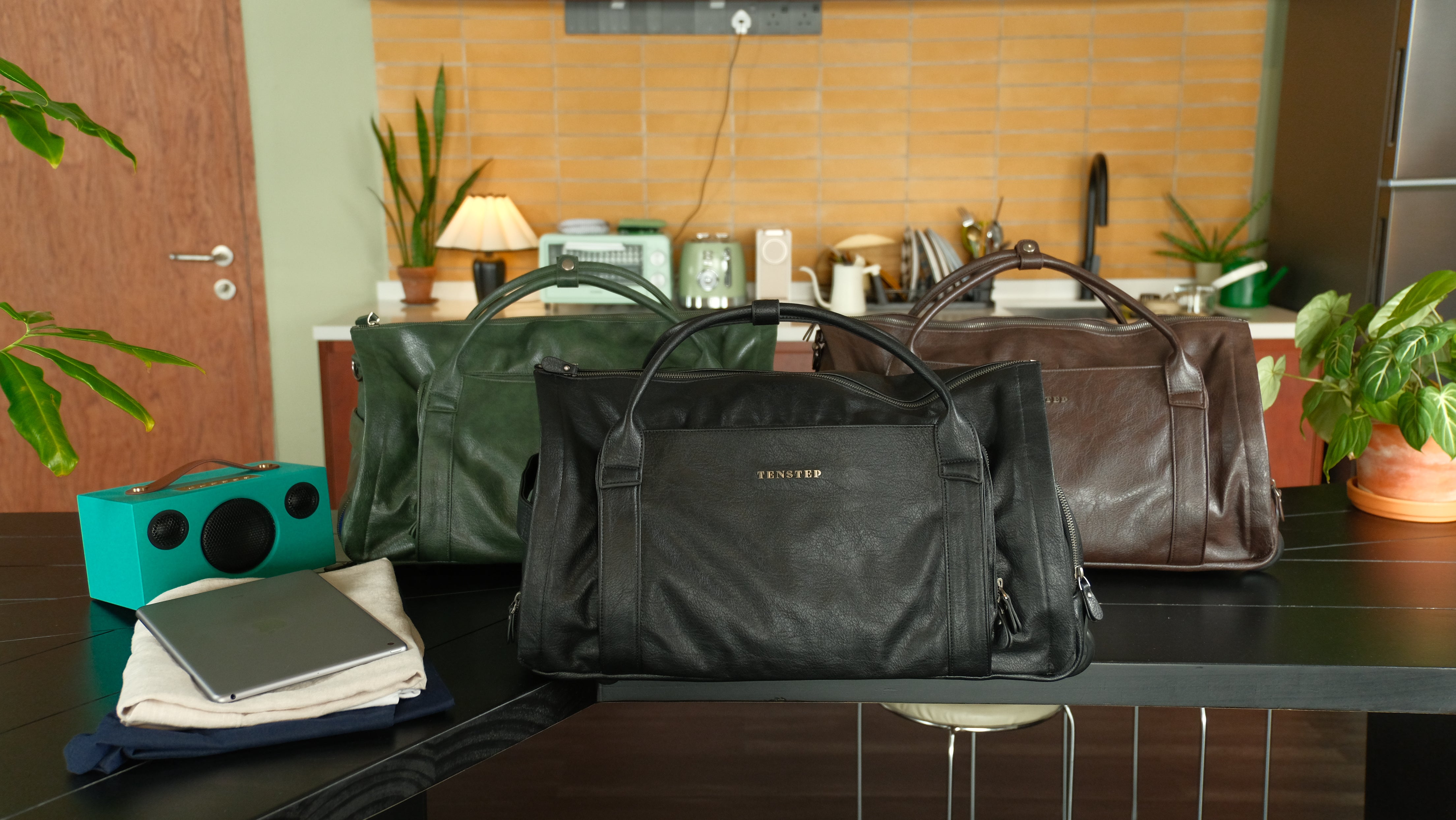 Rolling Duffle Suitcase – TENSTEP